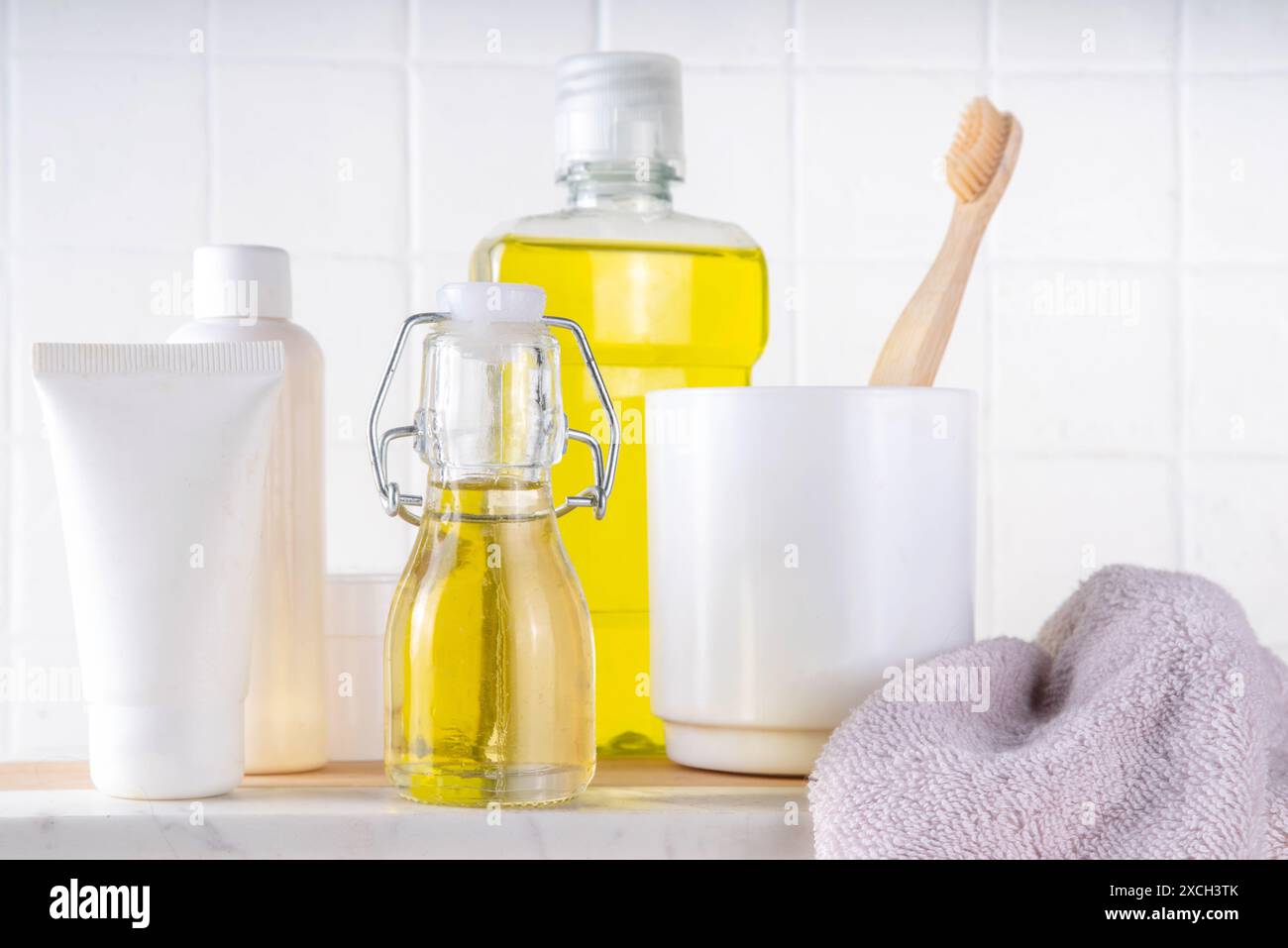 Oil Pulling Mouthwash, dental oral hygiene rinse aid liquid, trendy ...