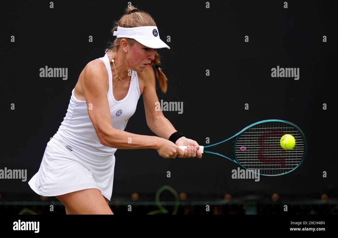 Magdalena Frech in action against Lucia Bronzetti in their women's ...