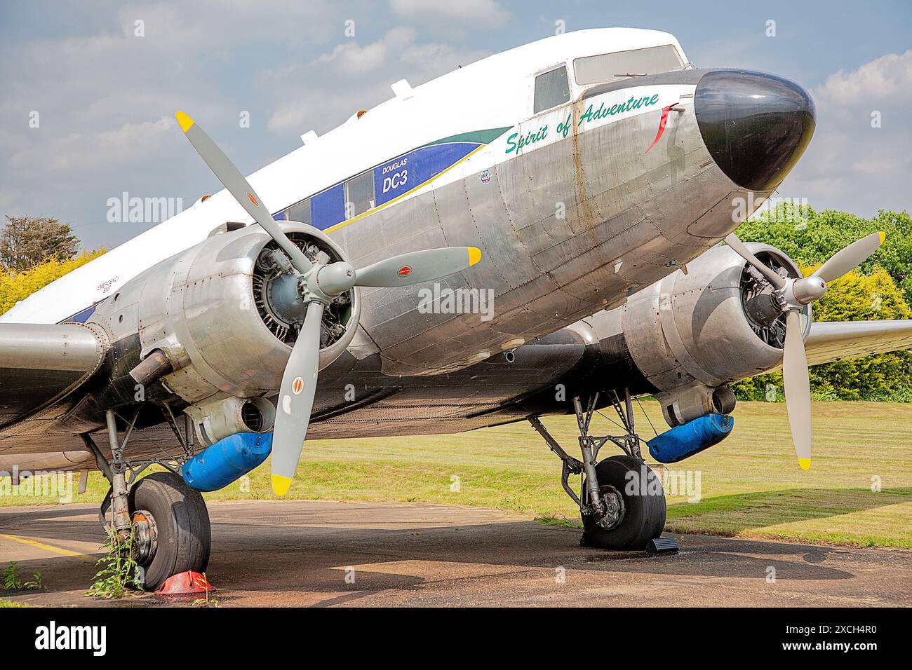Douglas DC3 Spirit of Adventure Stock Photo - Alamy