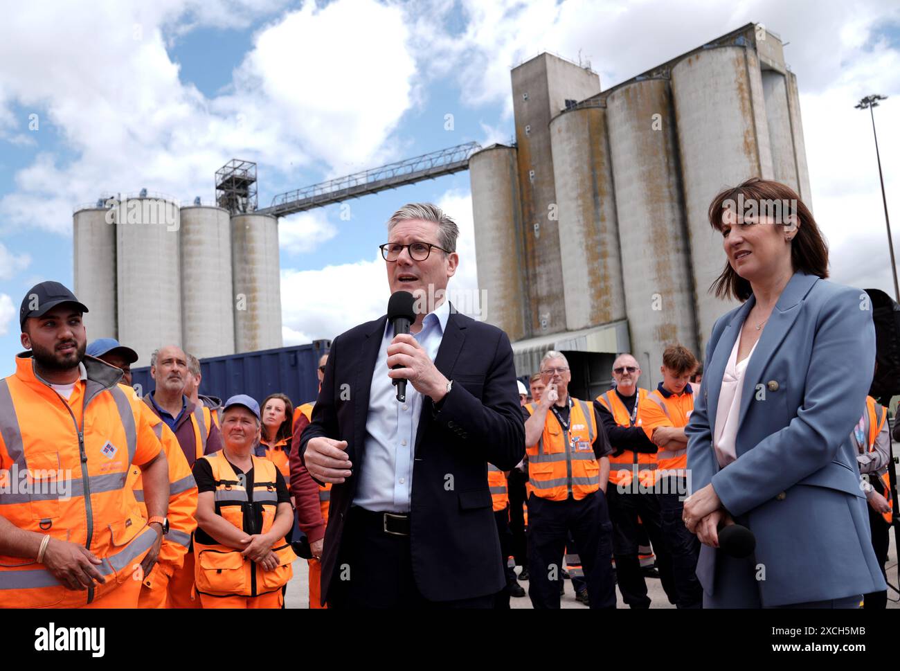 Labour Party leader Sir Keir Starmer and shadow chancellor Rachel ...