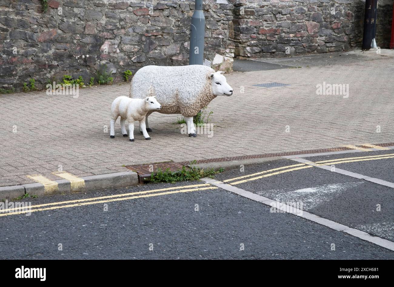 statues of sheep on the pavement in ivybridge in south devon Stock ...
