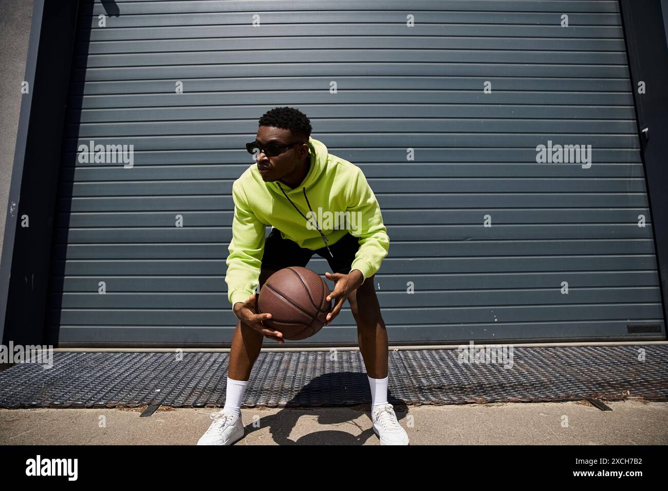 Handsome sportsman posing in hi-res stock photography and images - Alamy