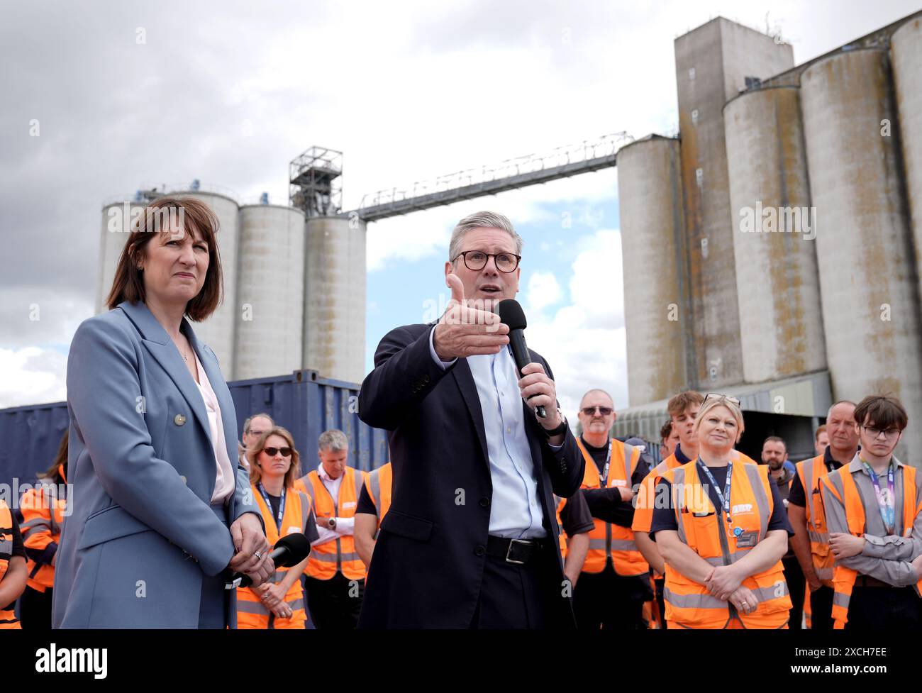 Labour Party leader Sir Keir Starmer and shadow chancellor Rachel ...