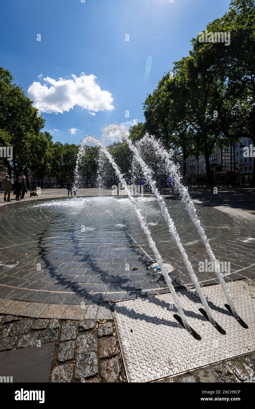 fountain on Neumarkt, the fountain that was shut down in 1997 was put ...