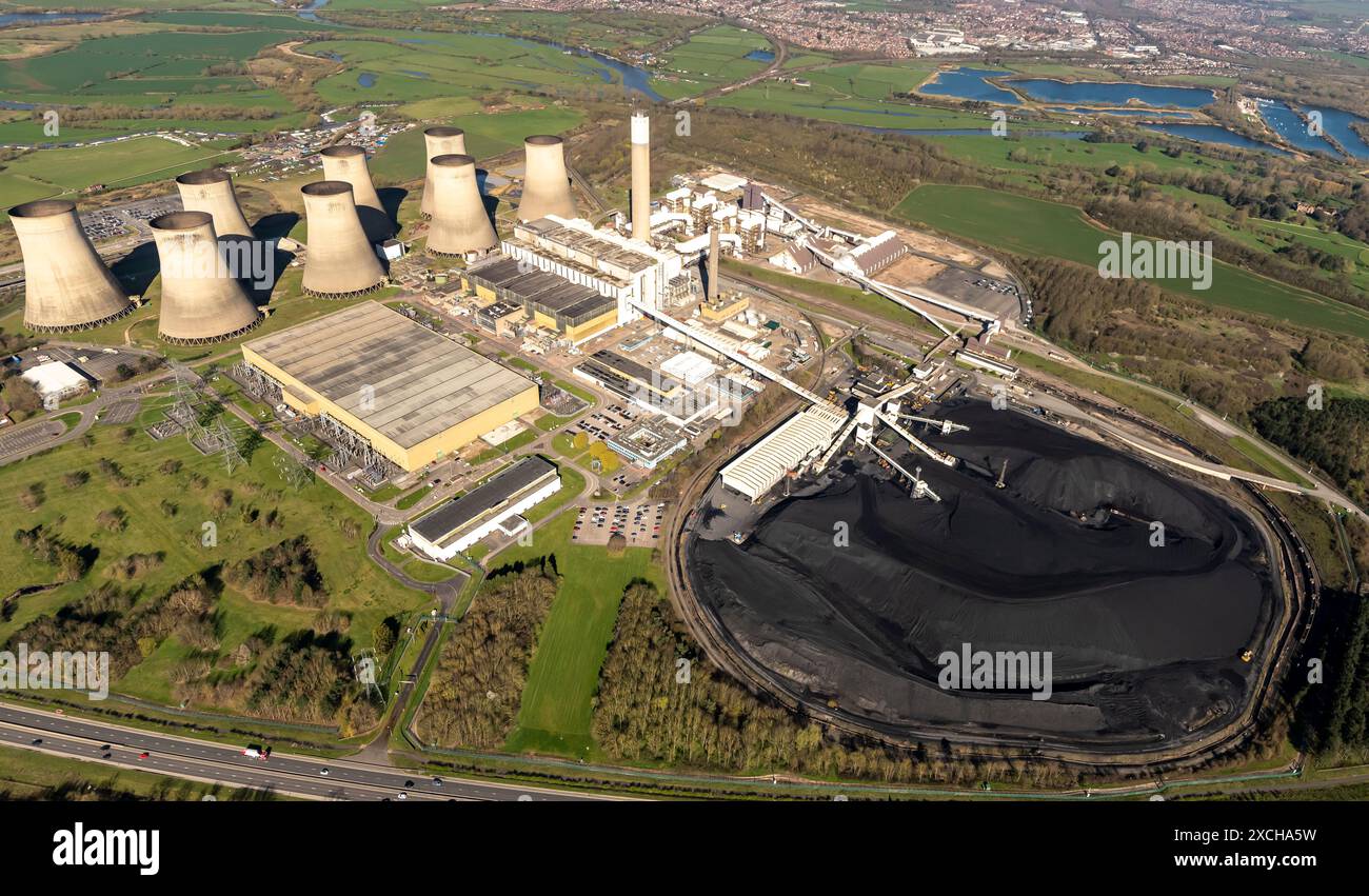 Aerial photo of Ratcliffe on Soar power station from 1500 feet Stock ...