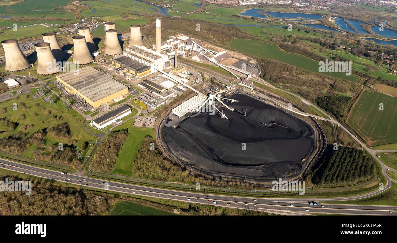 Aerial photo of Ratcliffe on Soar power station from 1500 feet Stock ...