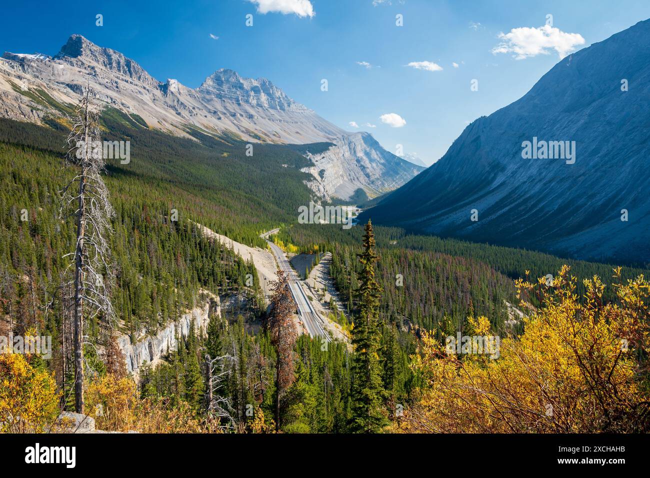 Big bend big hill banff national park hi-res stock photography and ...