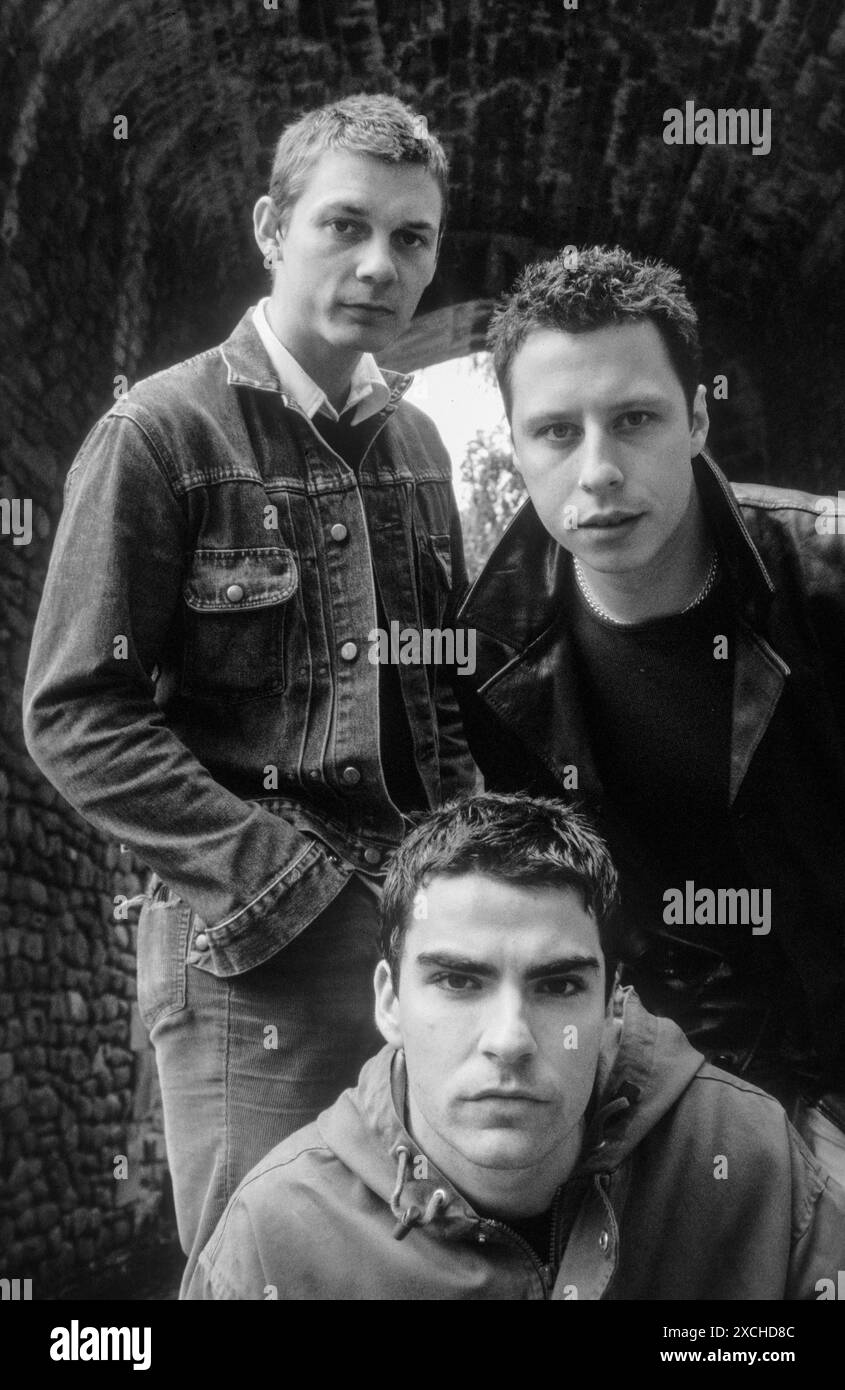 STEREOPHONICS, ORIGINAL LINEUP, CARDIFF CASTLE, 1998: The original ...