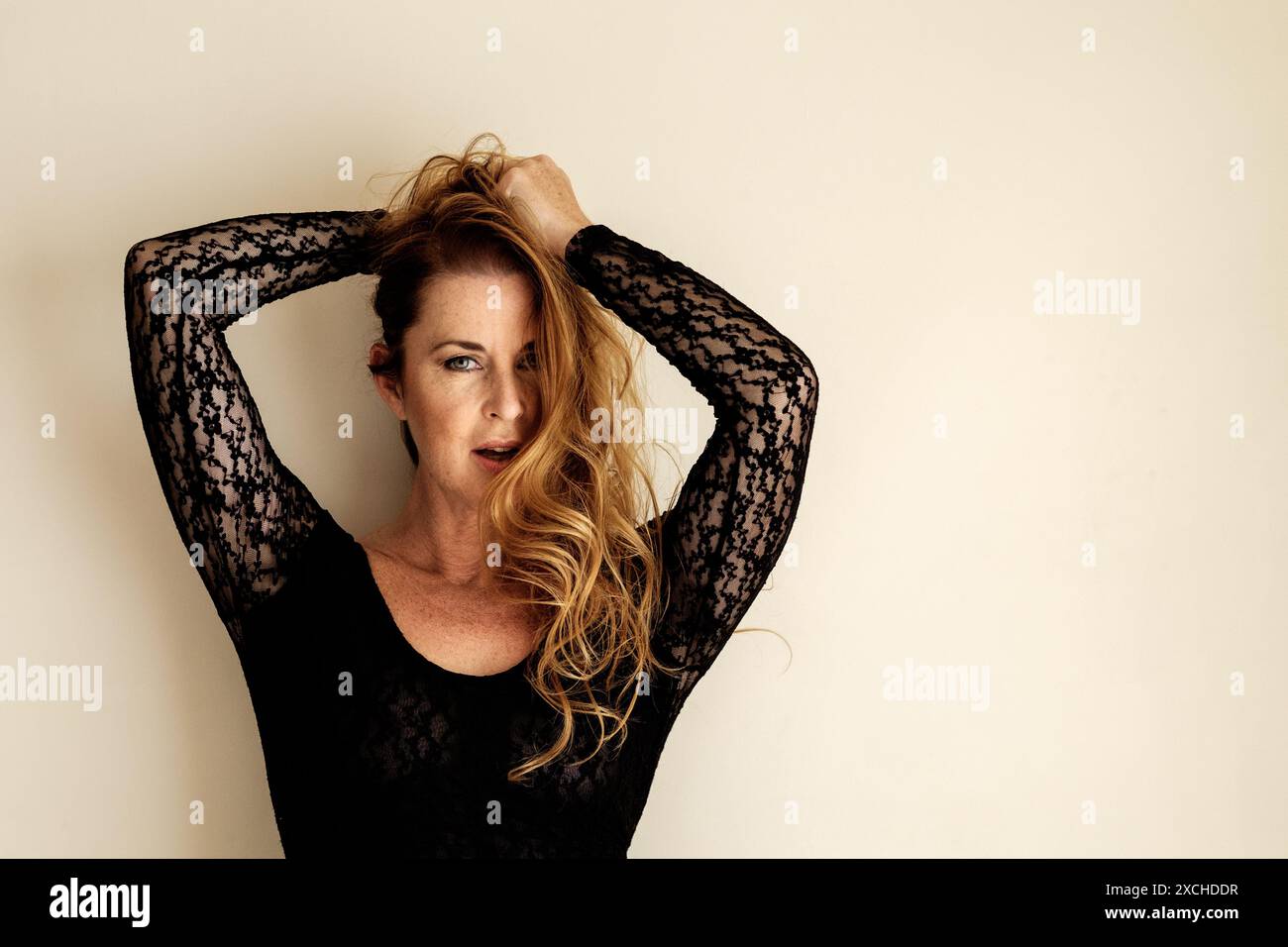 Natural woman 40s hi-res stock photography and images - Alamy