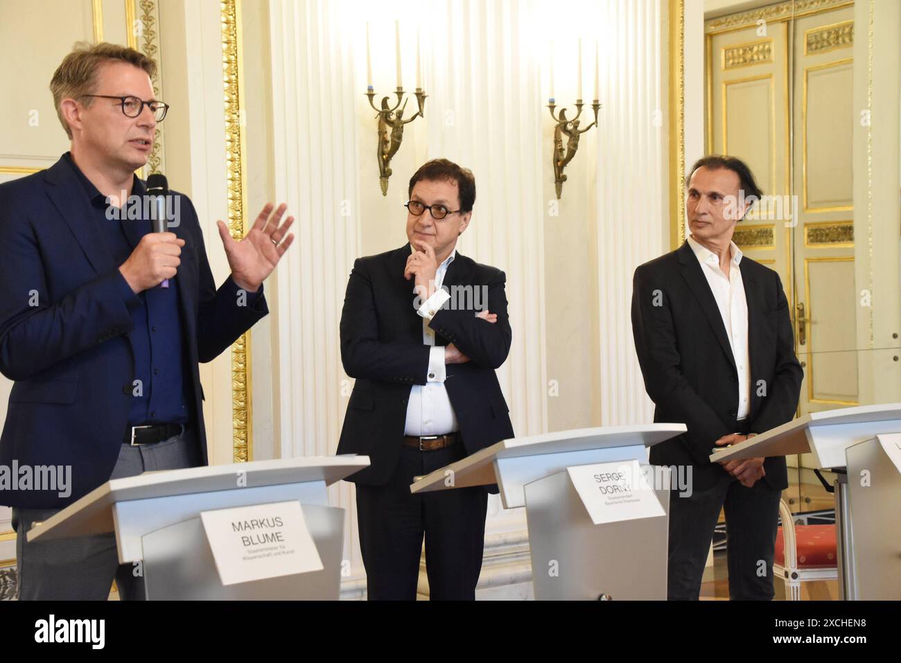 Markus Blume Kunstminister Serge Dorny Bayerische Staatoper Intendant ...