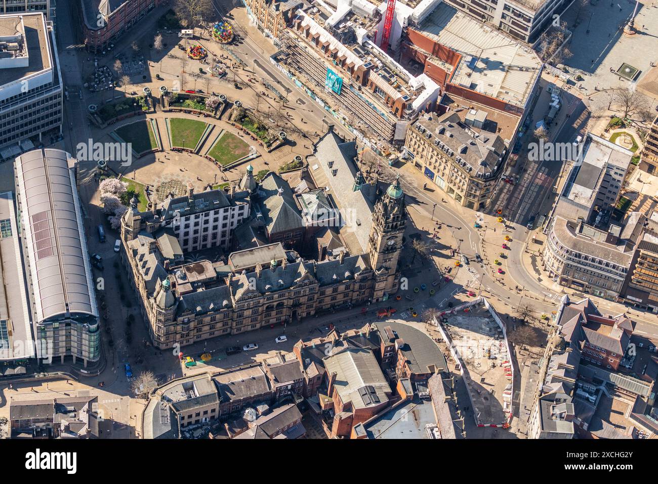 Aerial photo of Sheffield Town Hall and Pinstone Street from 2000 feet ...