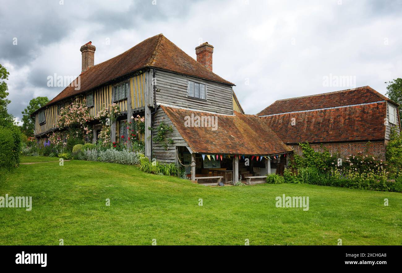 Ellen terry smallhythe hi-res stock photography and images - Alamy