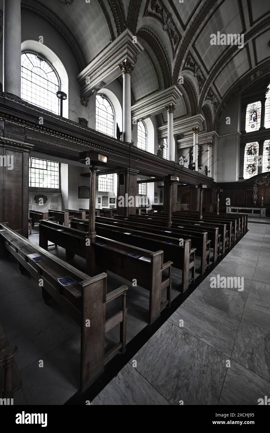 Wren Church Piccadilly Stock Photo - Alamy