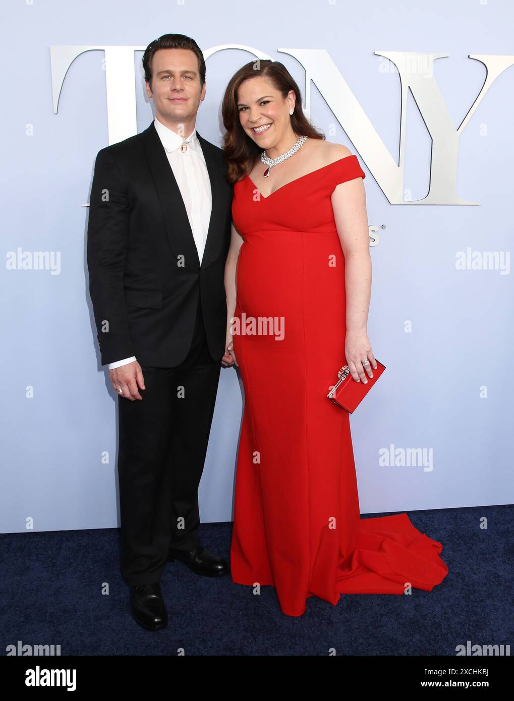 New York City, USA. 16th June, 2024. Jonathan Groff and Lindsay Mendez ...