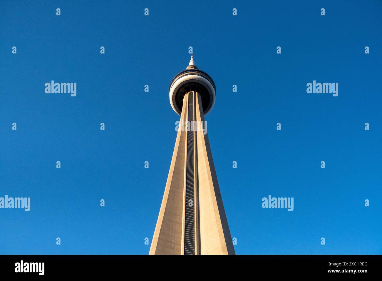 The CN Tower, an architectural landmark of Toronto, the economic ...