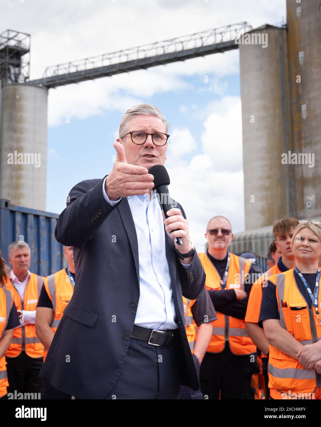 Labour Party leader Sir Keir Starmer and shadow chancellor Rachel ...
