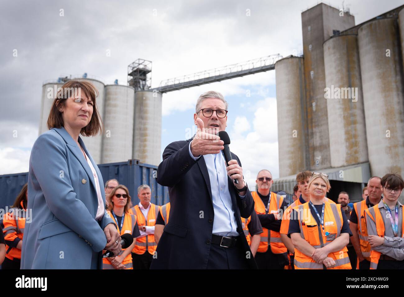Labour Party leader Sir Keir Starmer and shadow chancellor Rachel ...
