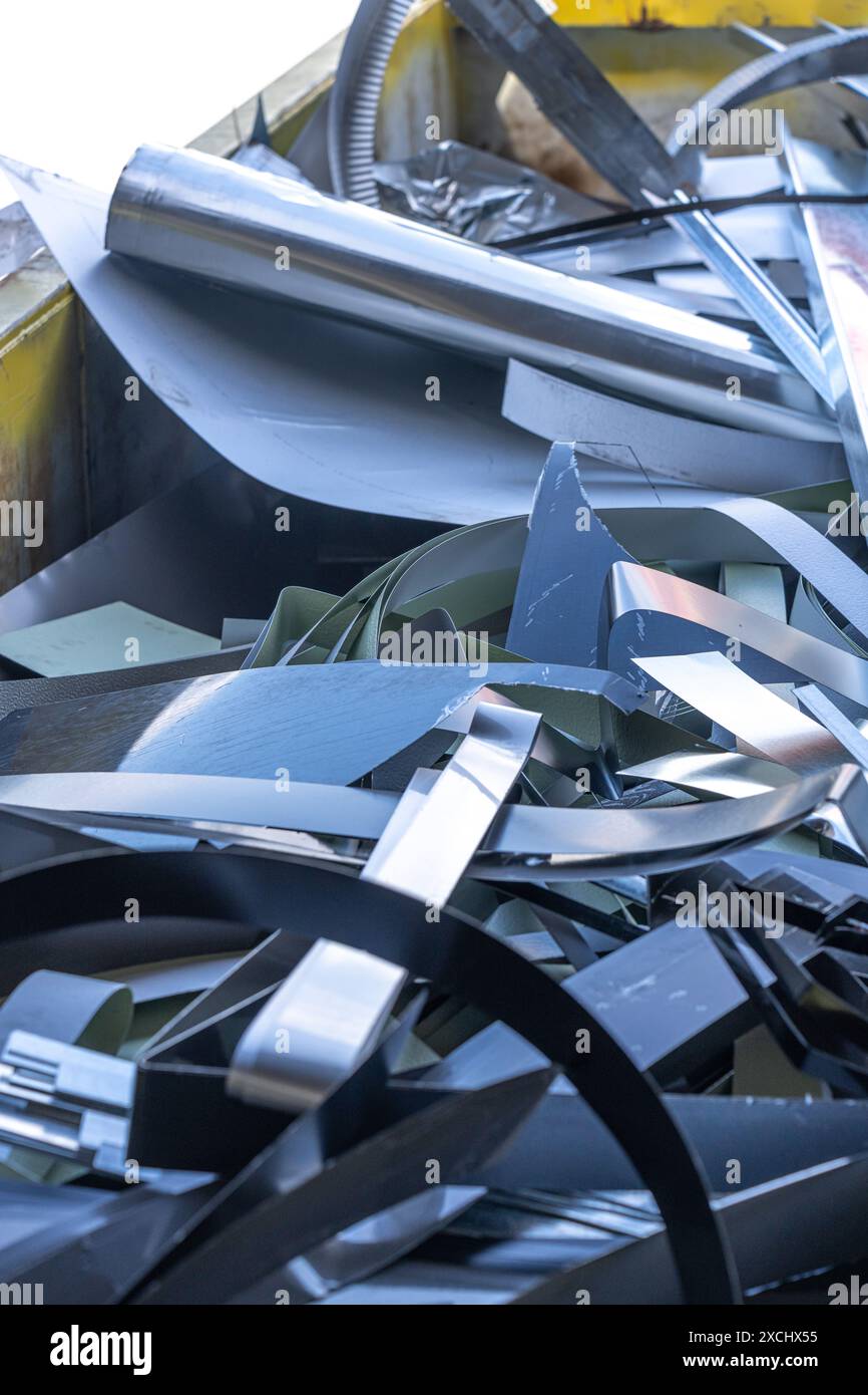 Scrap Metal in Junkyard ready for recycling Stock Photo - Alamy