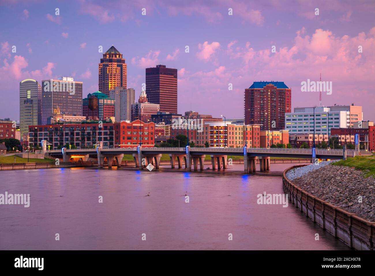 Des Moines, Iowa, USA. Cityscape image of Des Moines skyline, Iowa, USA ...