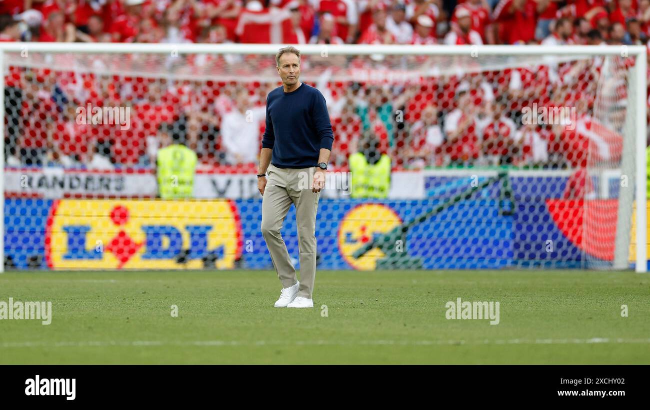 Football, Stuttgart, UEFA - EM24, Slovenia. 16th June, 2024. Denmark ...