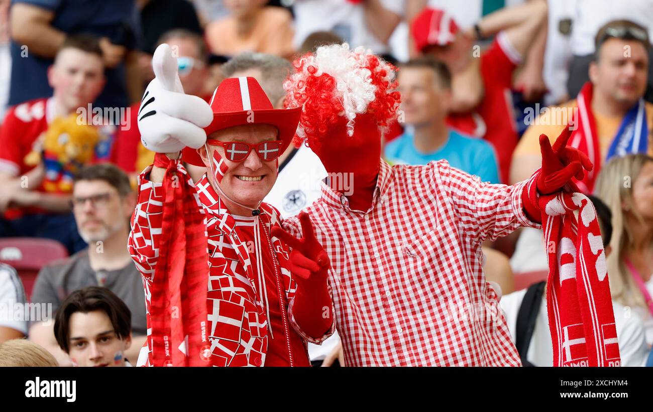 Danish national football team player hi-res stock photography and ...