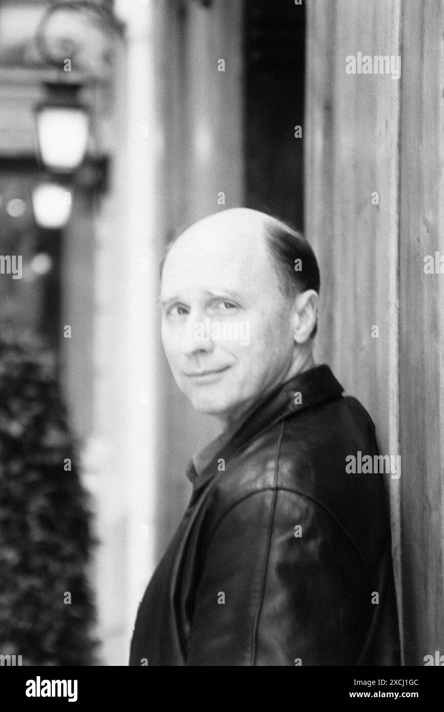 Robert Olen BUTLER - Date : 20031101 ©John Foley/Opale.photo Stock ...