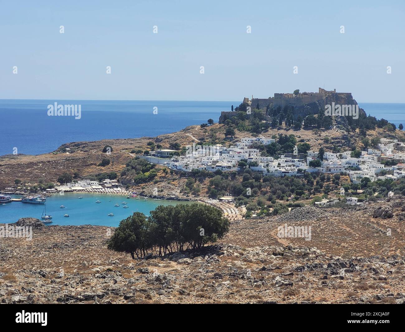 Insel Rhodos, Lindos mit der Akropolis, Griechenland, Europa, BLF ...