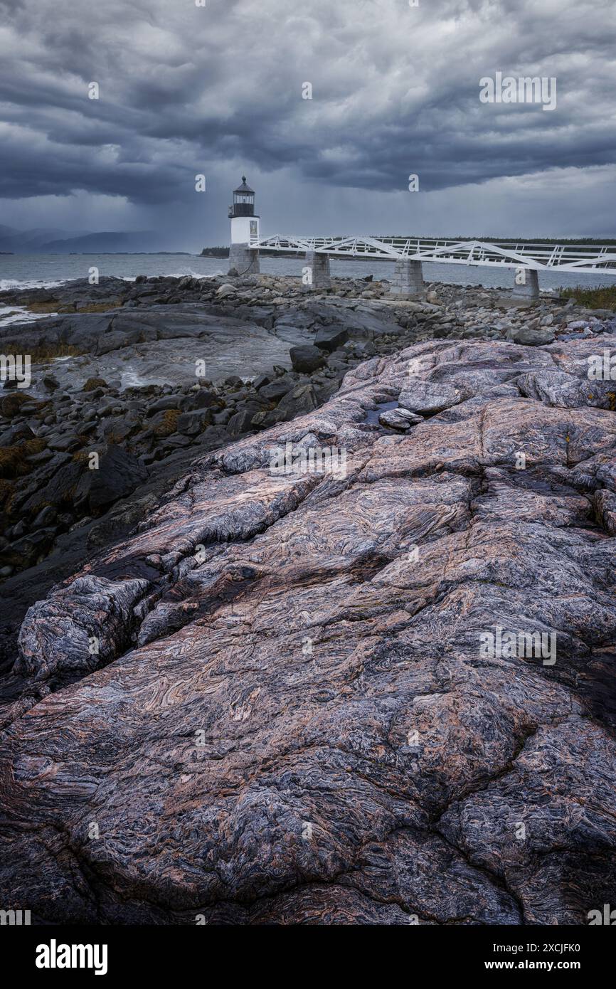 Marshall Point Lighthouse and colorful rocks. Maine Stock Photo - Alamy