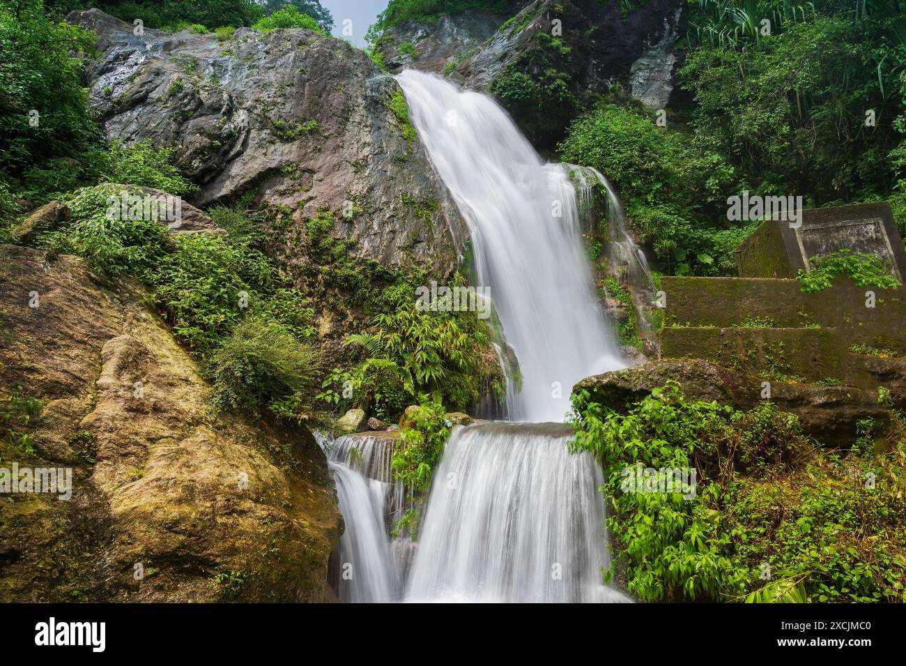Paglajhora waterfall , famous waterfall in monsoon, at Kurseong ...