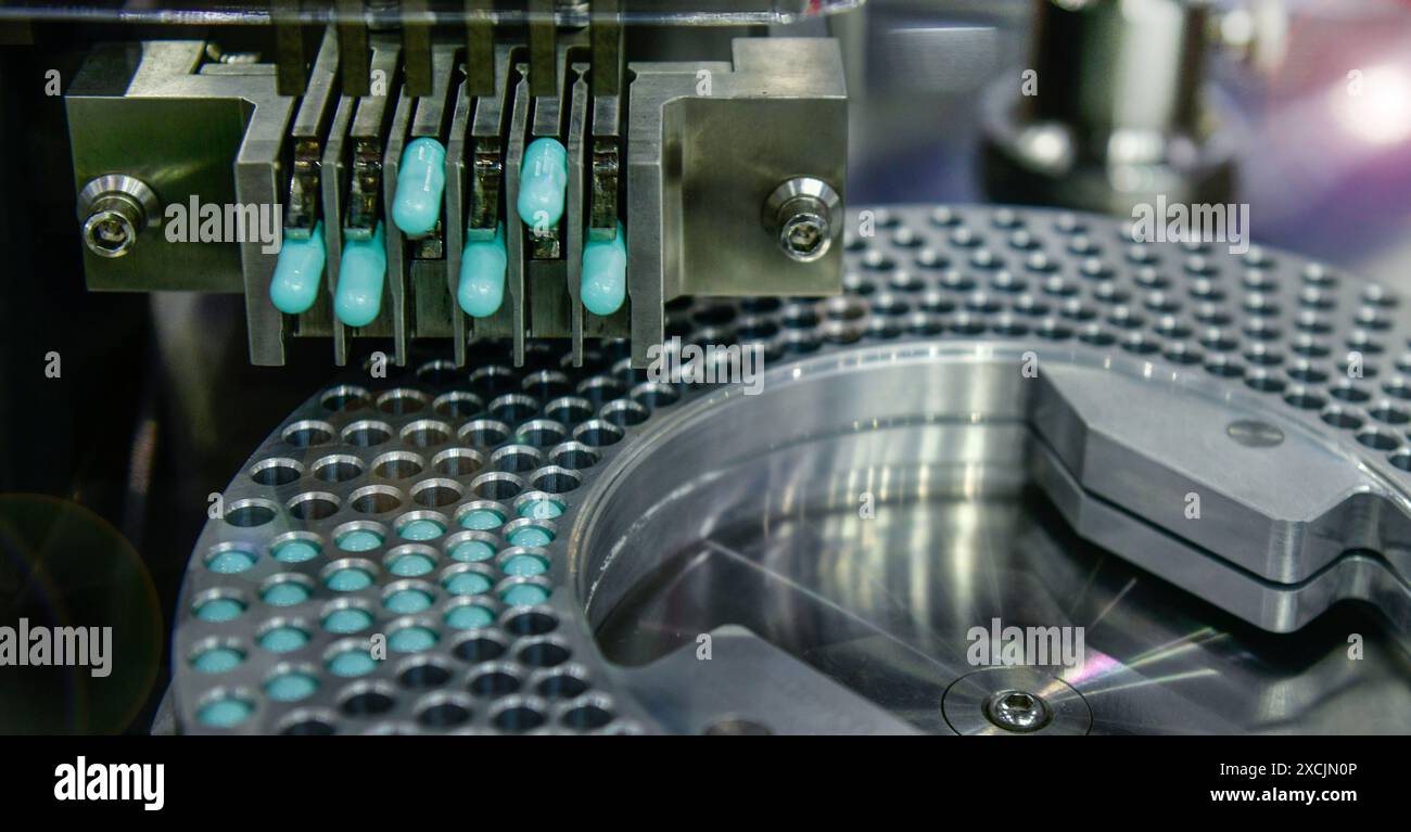Capsule medicine pill production line, Industrial pharmaceutical ...