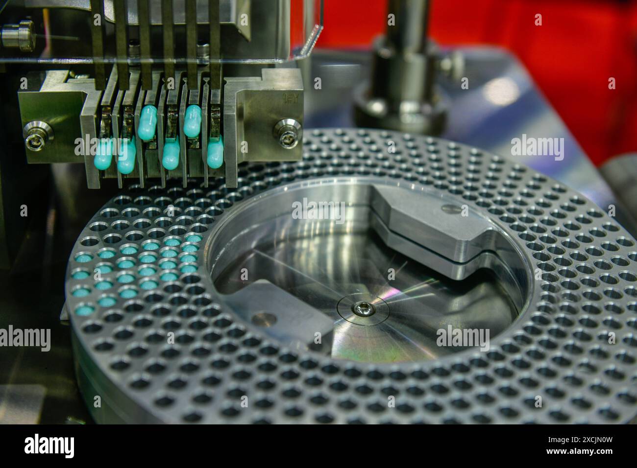 Capsule medicine pill production line, Industrial pharmaceutical ...