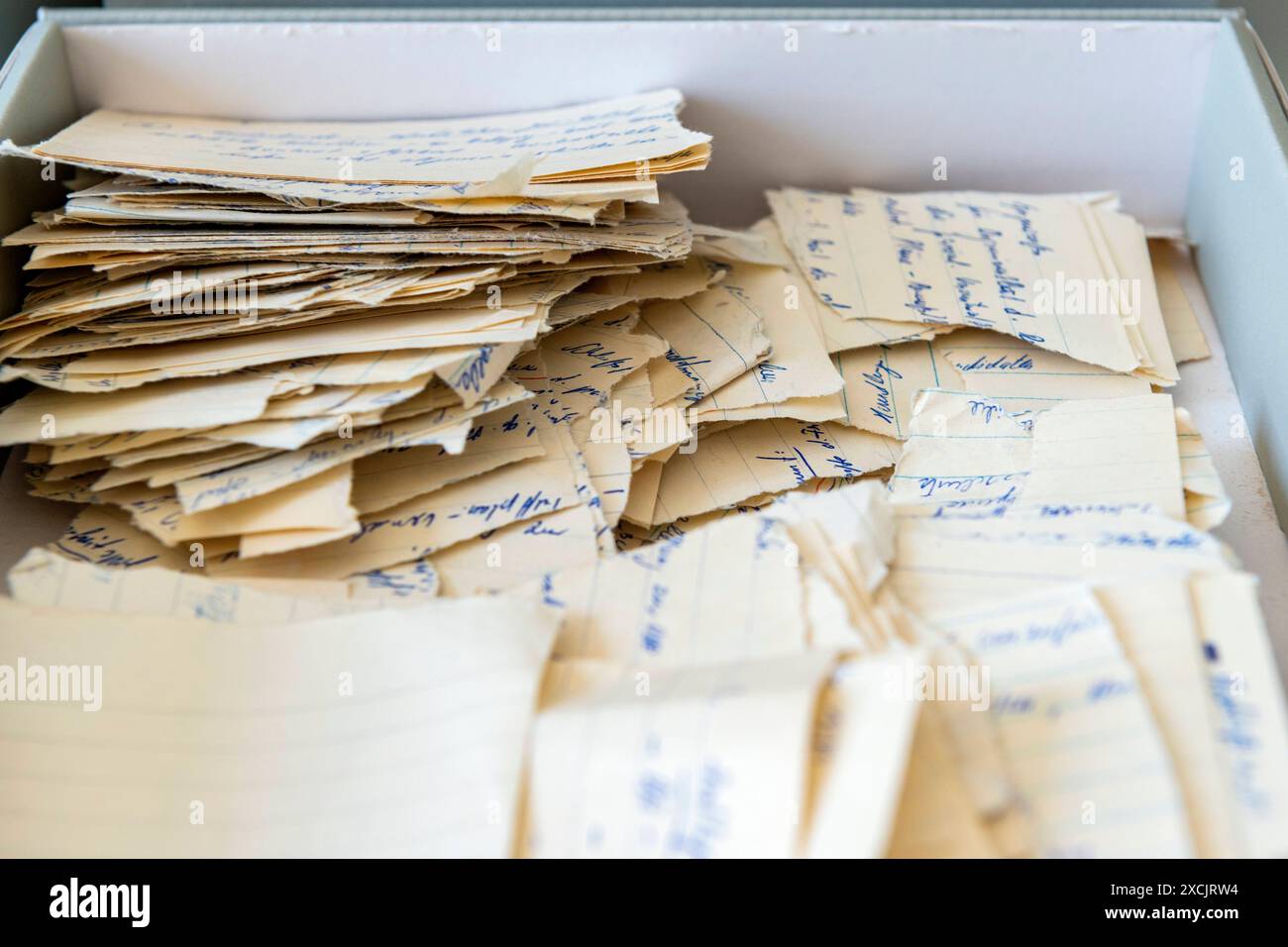 Stasi Archive: Torn Documents Some 30 years after the Berlin Wall was ...