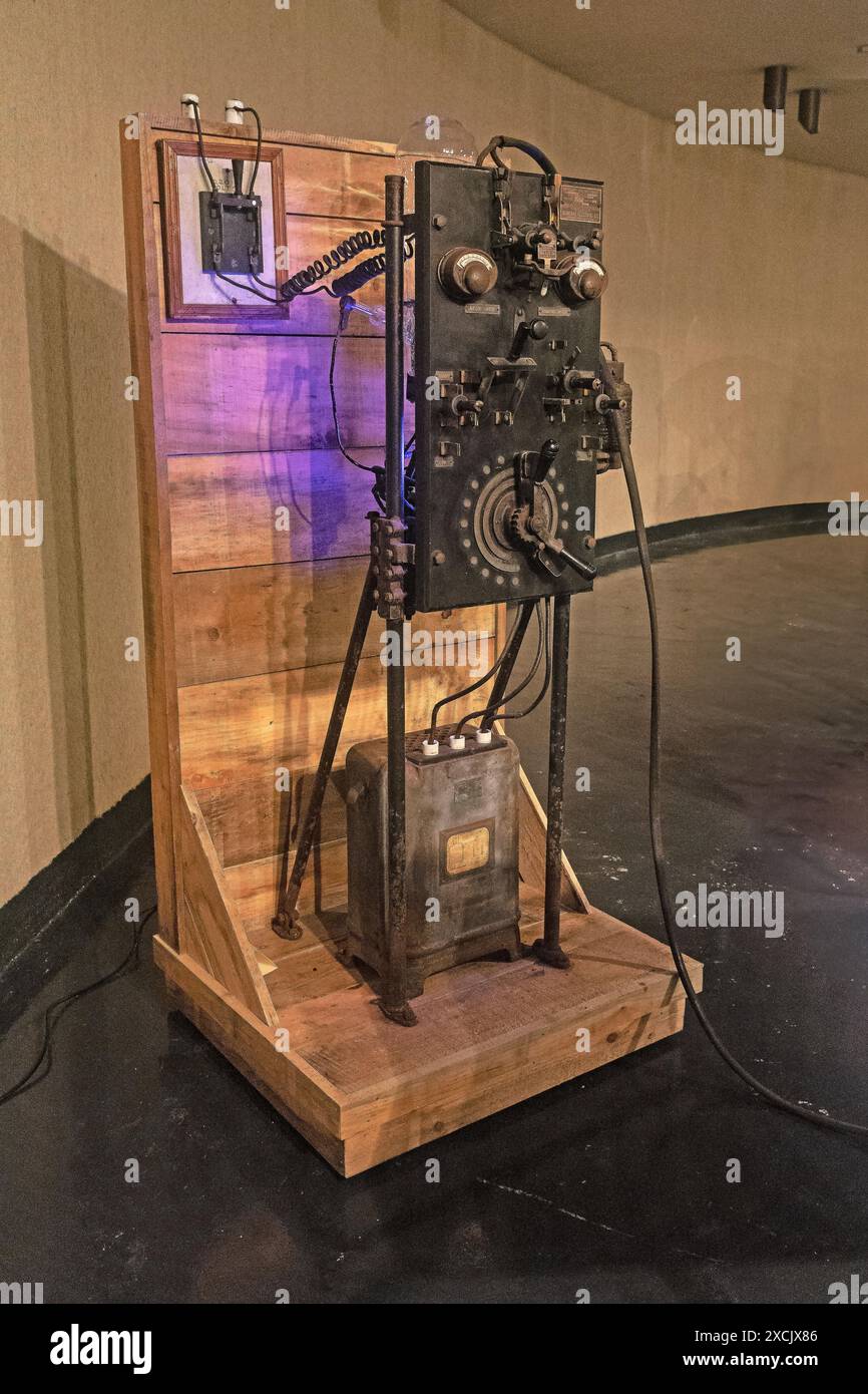Mercury ARC rectifier. J. K. Lilly III Automobile Gallery, Heritage ...