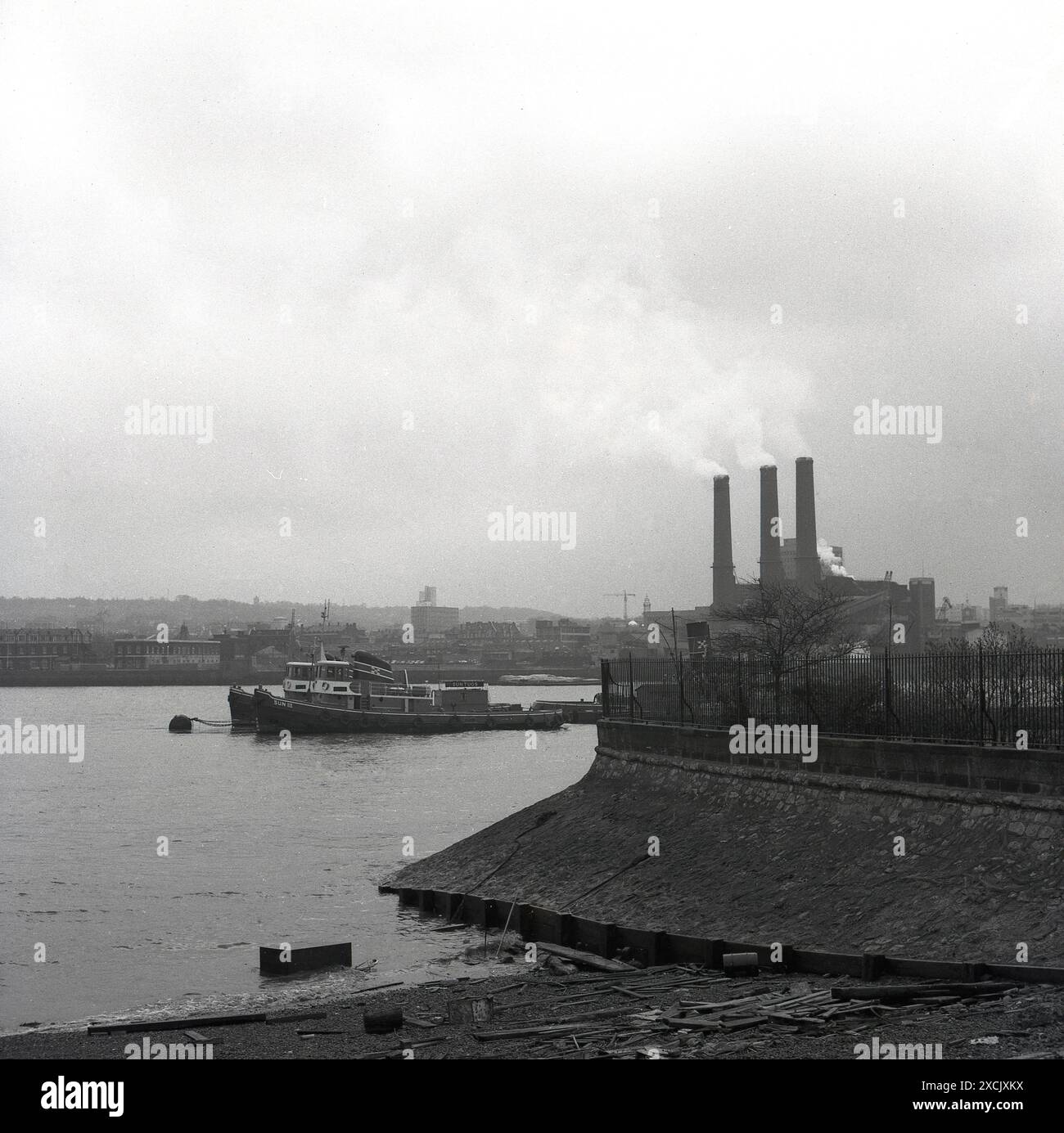 1950s, historical, river thames, tug, sun tugs, power station, sun III ...