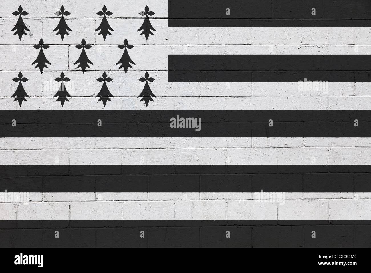 Breton flag painted on a cinder block wall Stock Photo - Alamy