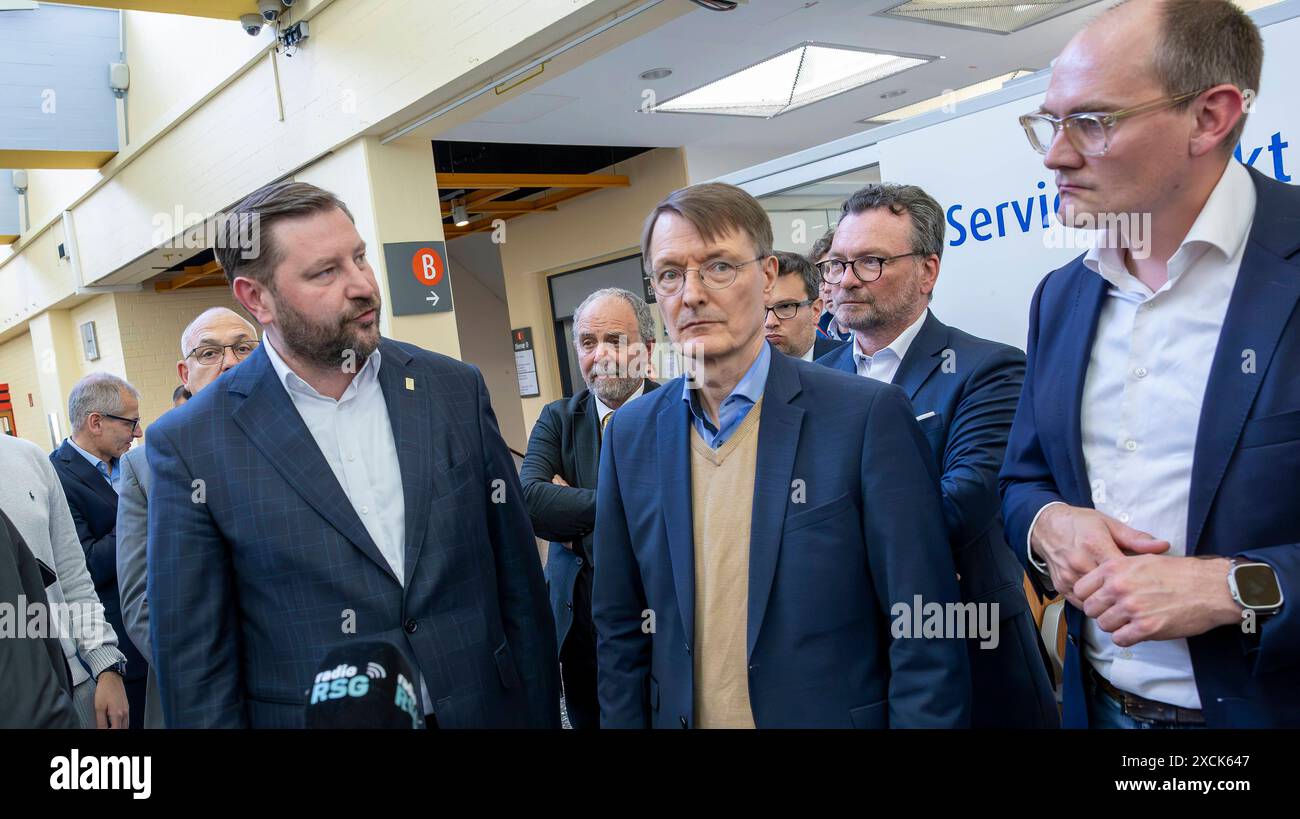 17.06.2024, Solingen, Klinikum, Gotenstrasse, Bundesgesundheitsminister ...