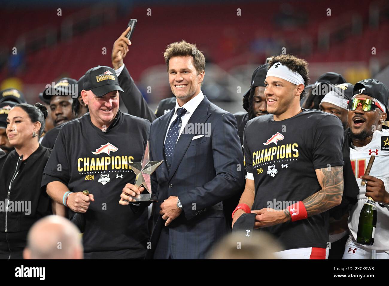 St. Louis, Missouri, USA. 16th June, 2024. TOM BRADY prepares to ...