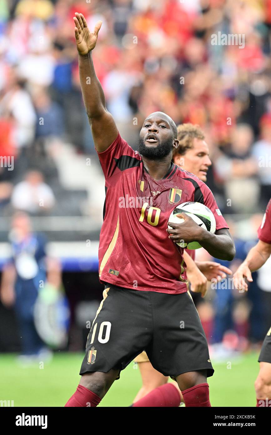 Romelu Lukaku (10) of Belgium celebrates after scoring the 1-1 ...