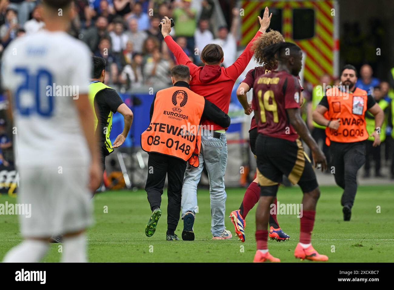 Streaker on the pitch hi-res stock photography and images - Alamy