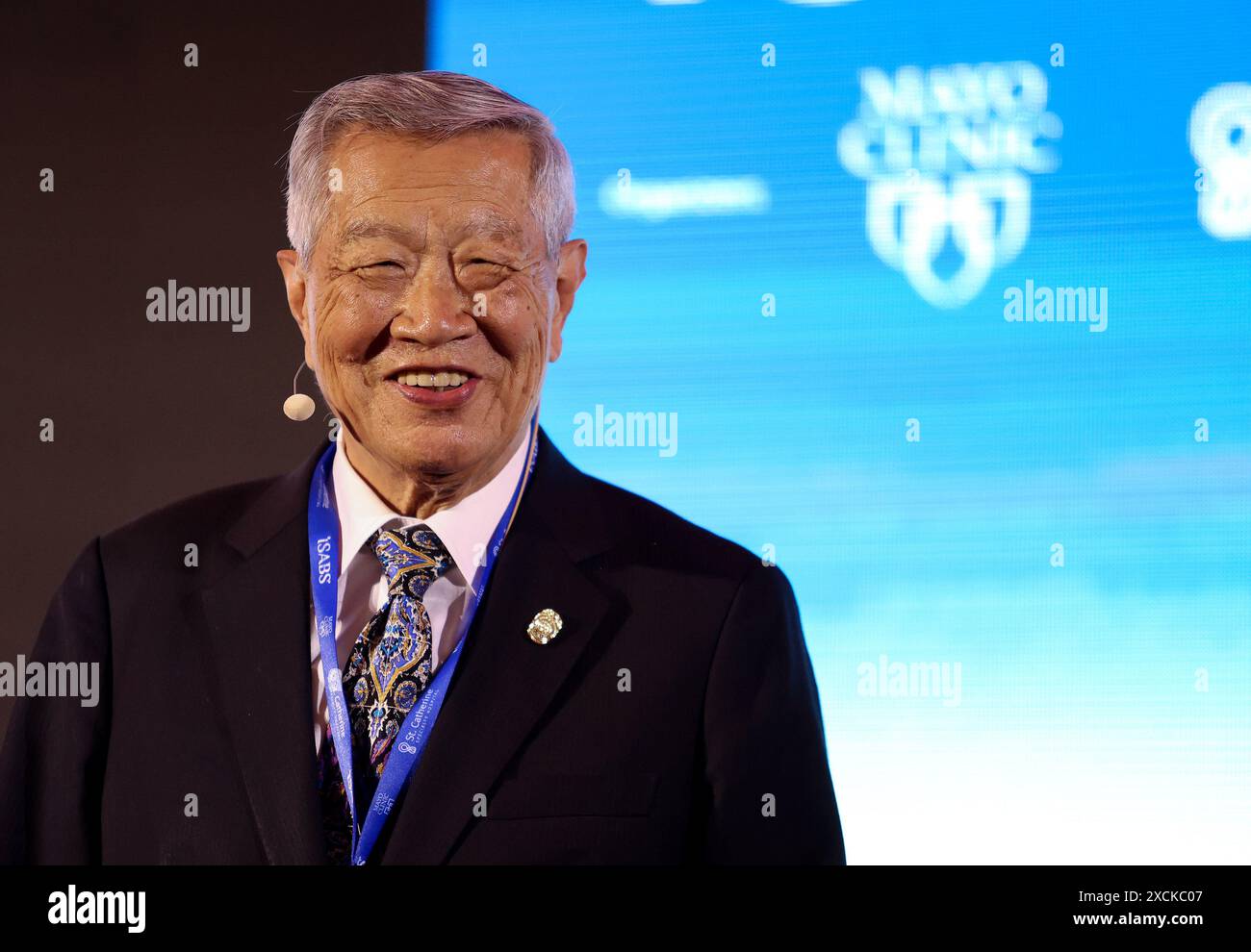Split, Croatia. 17th June, 2024. Forensic scientist Henry Lee hold a ...