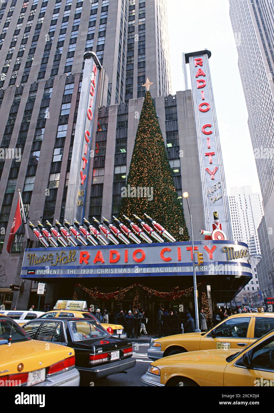 New york buildings 2000 hi-res stock photography and images - Alamy