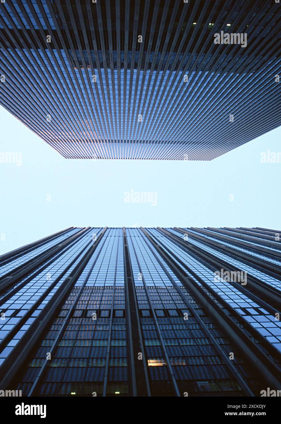 New york buildings 2000 hi-res stock photography and images - Alamy