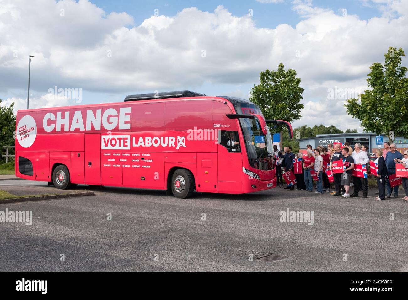 Mansfield, Nottinghamshire, England, UK. 17th June, 2024. The labour ...