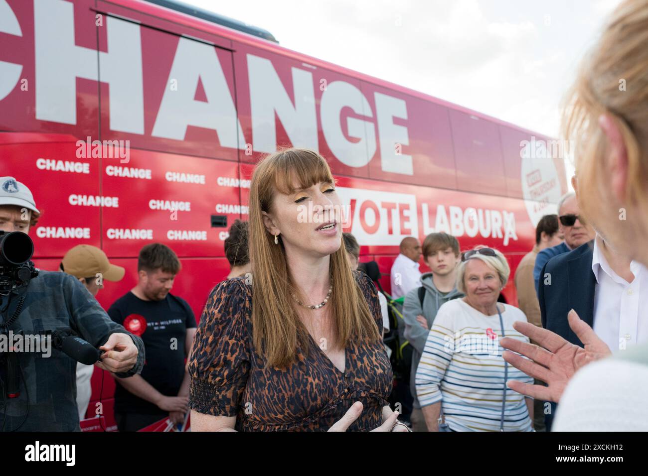 Mansfield, Nottinghamshire, England, UK. 17th June, 2024. The labour ...