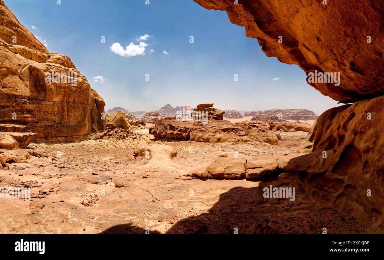 Rock face of steep butte in Wadi Rum valley, Jordan Stock Photo - Alamy