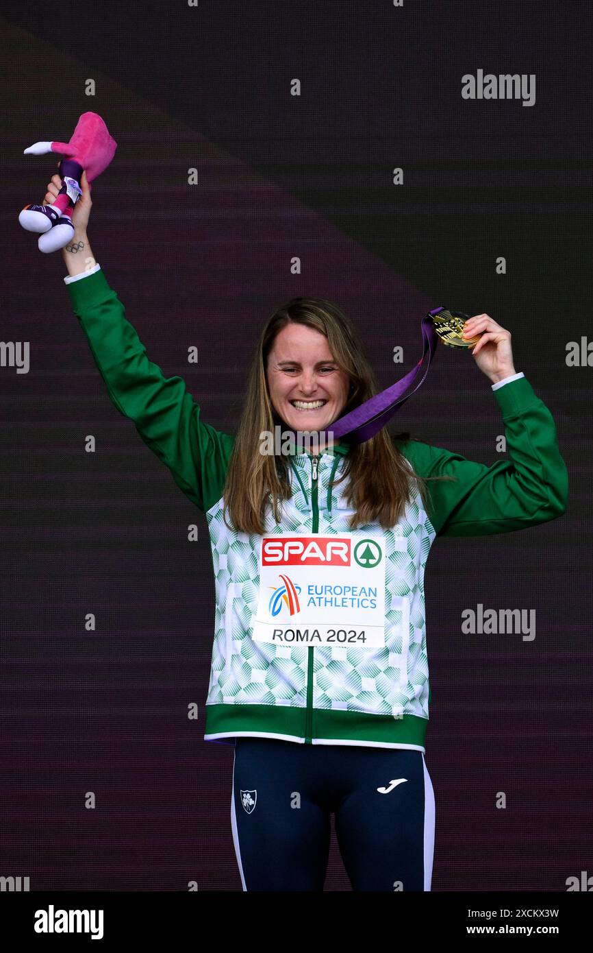 Ciara Mageean of Ireland celebrates during the medal ceremony of the ...