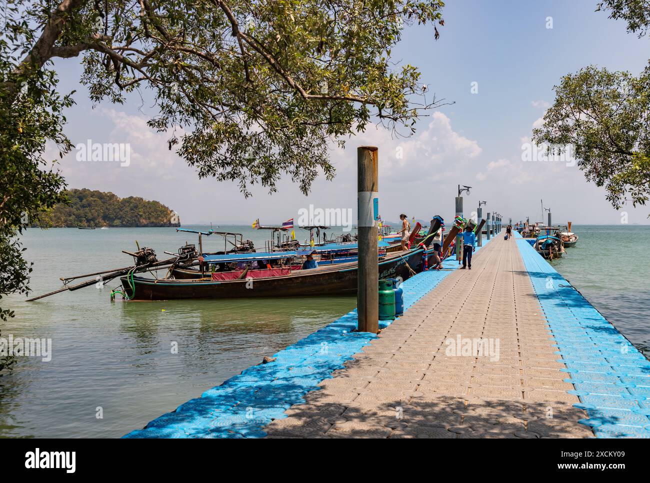 Railay pier hi-res stock photography and images - Alamy