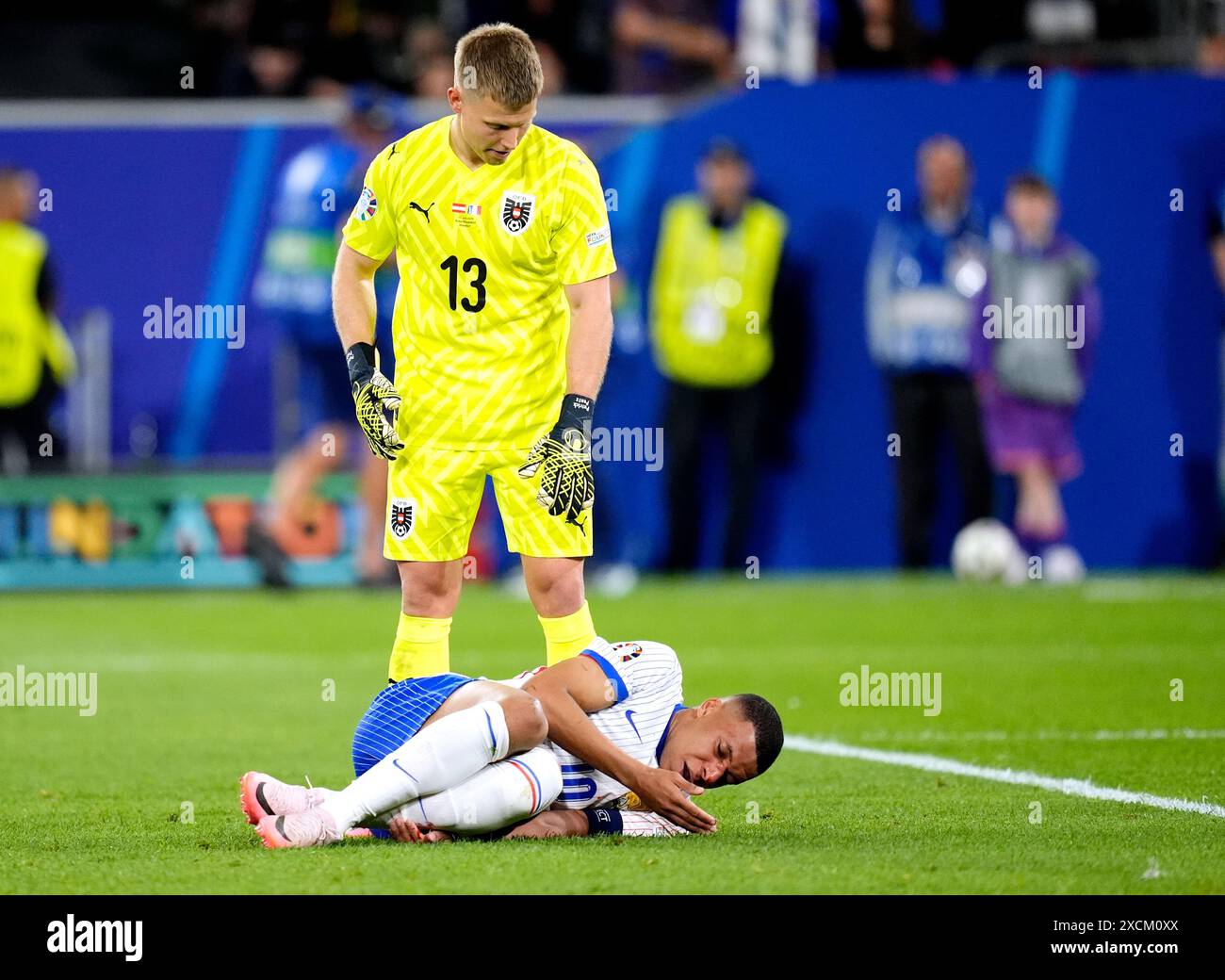 Kevin danso kylian mbappé hi-res stock photography and images - Alamy