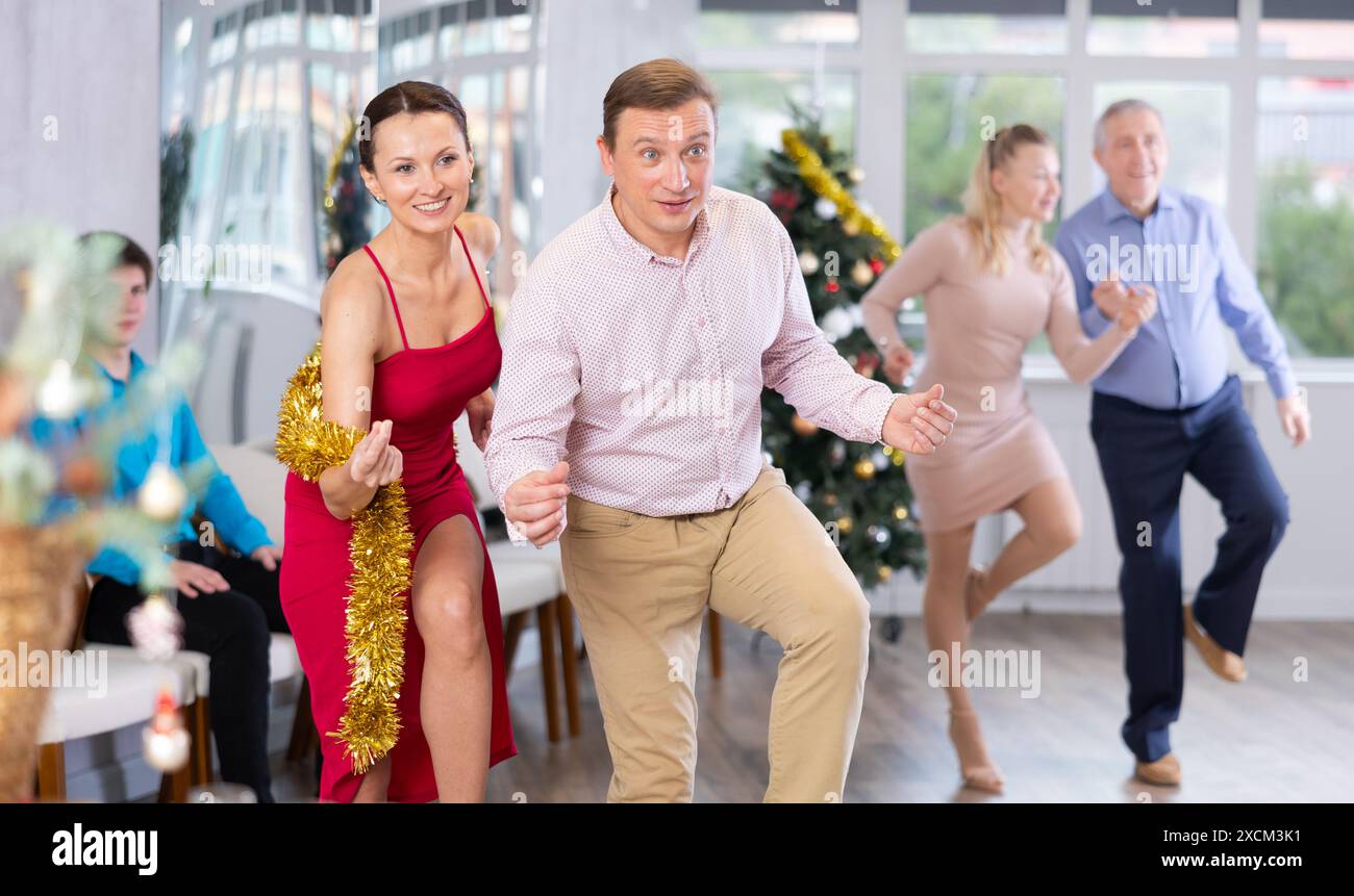 Foxtrot rhythm hi-res stock photography and images - Alamy