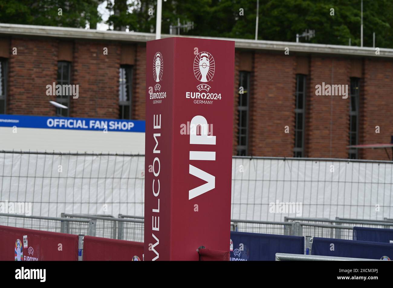 Der VIP Eingang des Kölner RheinEnergieStadion für die UEFA EURO 2024 ...